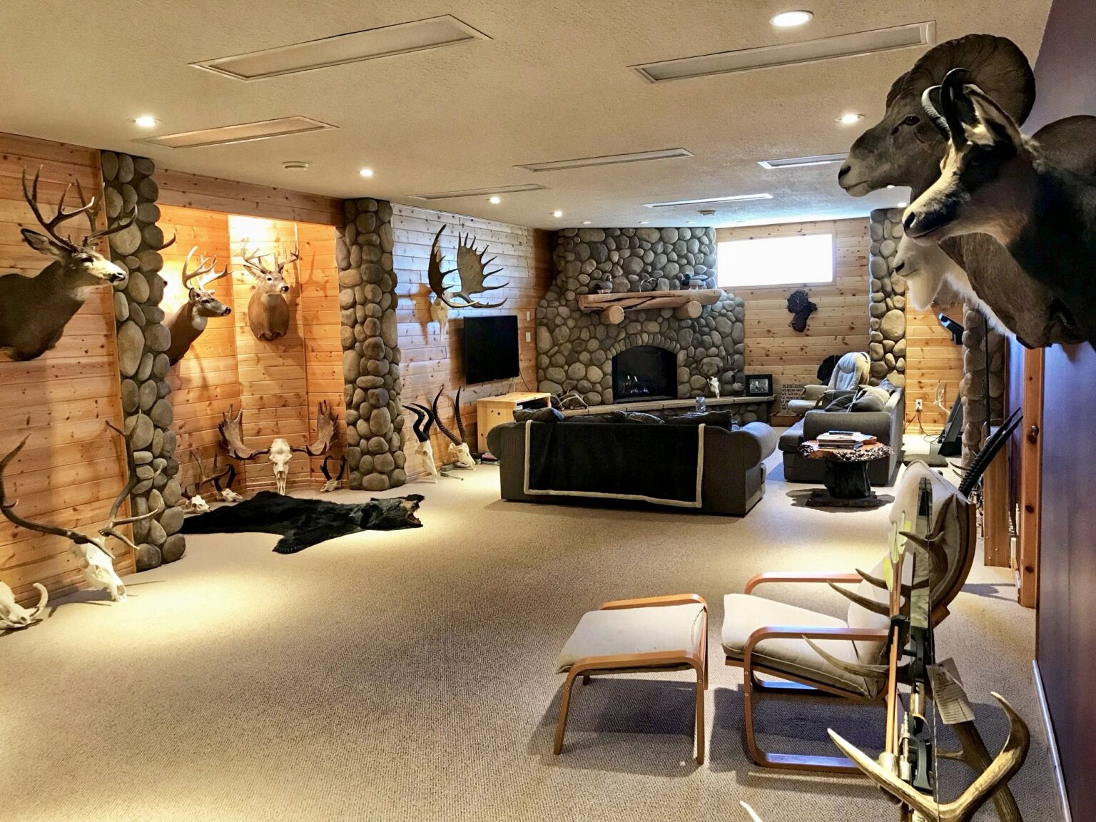 Alberta Hunting Adventures - Alberta Hunting Adventures